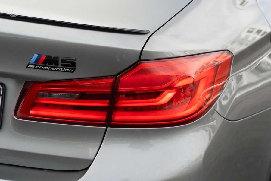 Pelēks BMW M5 2019 Viļņa, ar dzinēja tilpumu 4.40 L un nobraukumu 150 tūkst. km par 47500 €, foto 14 vietnē AUTOMOTO.COM.LV