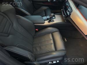 Grey BMW M5 2020 in Riga, with an engine capacity of 4.40 L and mileage of 88 thousand km for 67690 €, photo 6 on AUTOMOTO.COM.LV