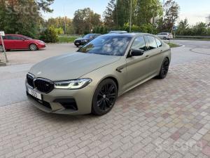 Grey BMW M5 2020 in Riga, with an engine capacity of 4.40 L and mileage of 127 thousand km for 69900 €, photo 3 on AUTOMOTO.COM.LV