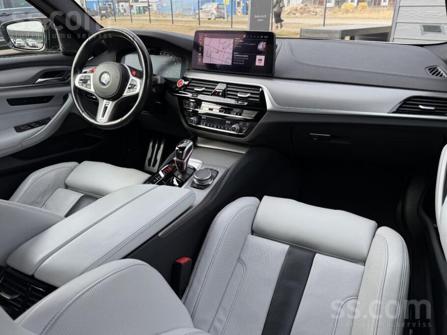Pelēks BMW M5 2022 Jelgava, ar dzinēja tilpumu 4.40 L un nobraukumu 0 tūkst. km par 68500 €, foto 15 vietnē AUTOMOTO.COM.LV