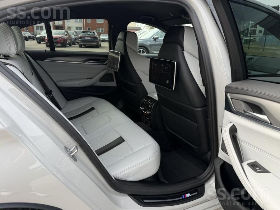 Pelēks BMW M5 2022 Jelgava, ar dzinēja tilpumu 4.40 L un nobraukumu 0 tūkst. km par 68500 €, foto 20 vietnē AUTOMOTO.COM.LV