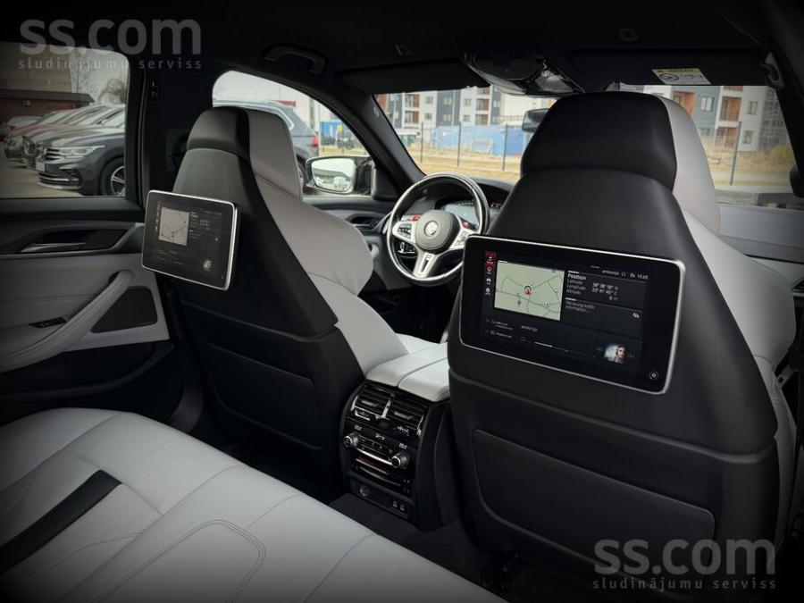 Pelēks BMW M5 2022 Jelgava, ar dzinēja tilpumu 4.40 L un nobraukumu 0 tūkst. km par 68500 €, foto 21 vietnē AUTOMOTO.COM.LV