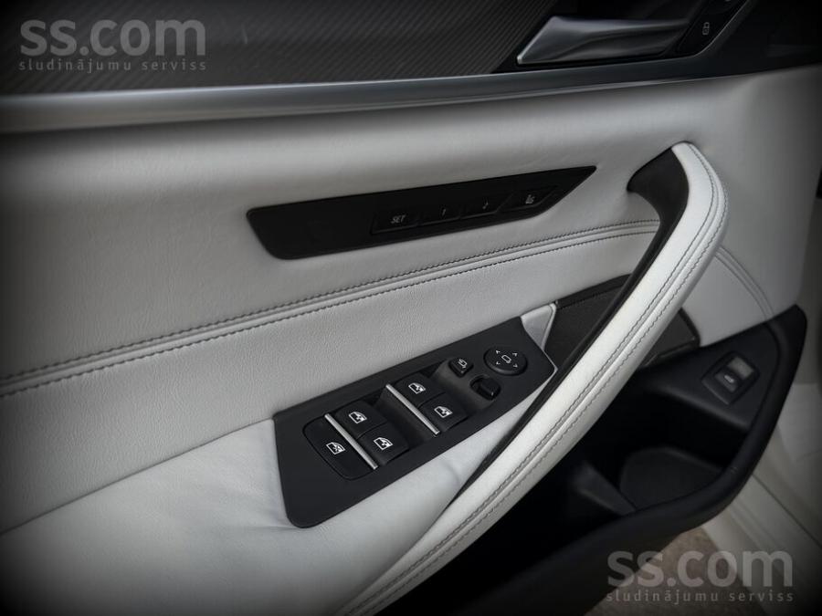 Pelēks BMW M5 2022 Jelgava, ar dzinēja tilpumu 4.40 L un nobraukumu 0 tūkst. km par 68500 €, foto 23 vietnē AUTOMOTO.COM.LV