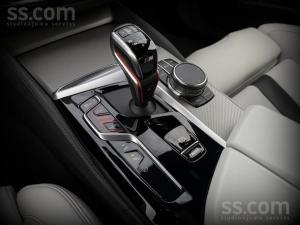 Pelēks BMW M5 2022 Jelgava, ar dzinēja tilpumu 4.40 L un nobraukumu 0 tūkst. km par 68500 €, foto 25 vietnē AUTOMOTO.COM.LV