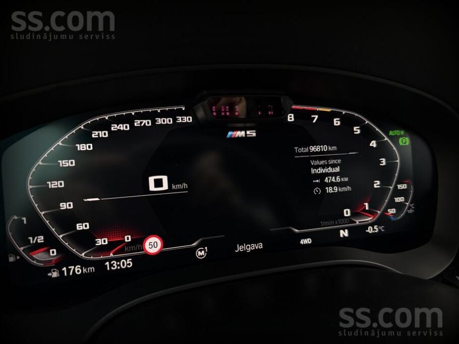 Pelēks BMW M5 2022 Jelgava, ar dzinēja tilpumu 4.40 L un nobraukumu 0 tūkst. km par 68500 €, foto 27 vietnē AUTOMOTO.COM.LV