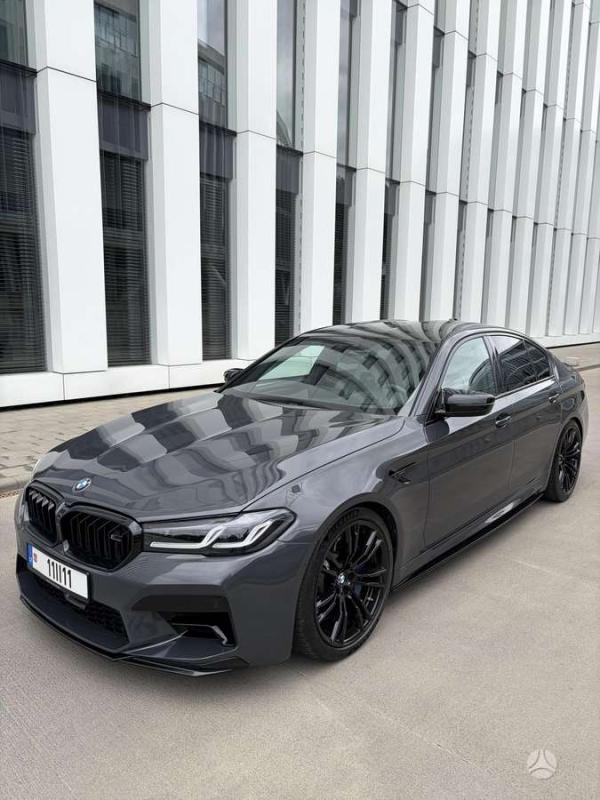 Pelēks BMW M5 2022 Viļņa, ar dzinēja tilpumu 4.40 L un nobraukumu 33 tūkst. km par 59000 €, foto 5 vietnē AUTOMOTO.COM.LV