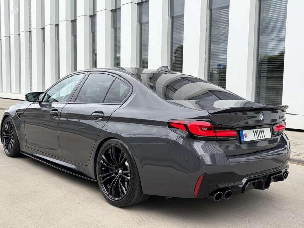 Pelēks BMW M5 2022 Viļņa, ar dzinēja tilpumu 4.40 L un nobraukumu 33 tūkst. km par 59000 €, foto 7 vietnē AUTOMOTO.COM.LV