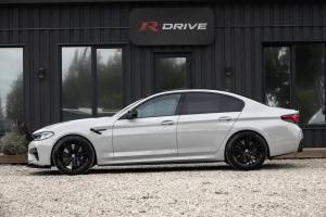 Pelēks BMW M5 2022 Jelgava, ar dzinēja tilpumu 4.40 L un nobraukumu 101 tūkst. km par 73200 €, foto 9 vietnē AUTOMOTO.COM.LV