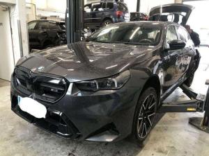 Grey BMW M5 2025 in Klaipeda, with an engine capacity of 4.40 L and mileage of 11 thousand km for 68200 €, photo 12 on AUTOMOTO.COM.LV