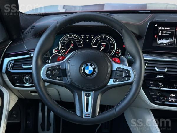 Red BMW M5 2018 in Riga, with an engine capacity of 4.40 L and mileage of 135 thousand km for 44900 €, photo 8 on AUTOMOTO.COM.LV