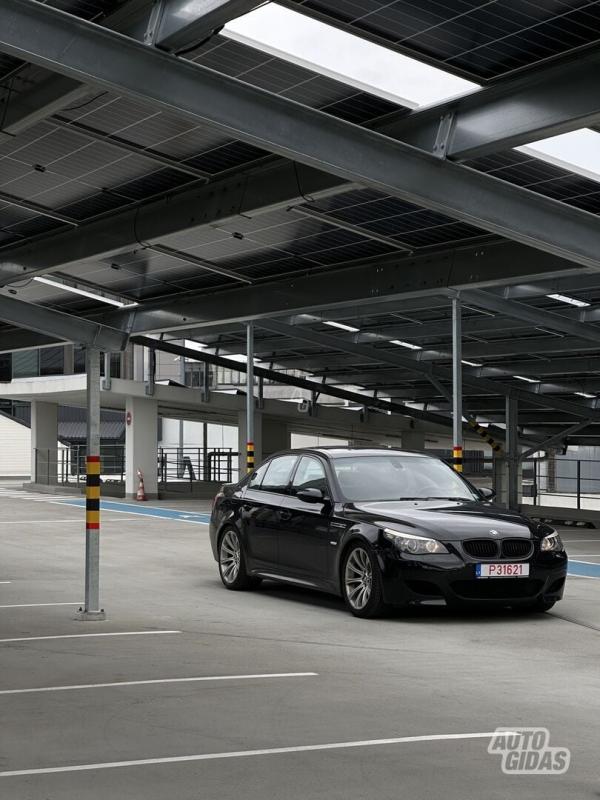 BMW M5 2006 in Vilnius, with an engine capacity of 5.00 L and mileage of 208 thousand km for 24999 €, photo 1 on AUTOMOTO.COM.LV