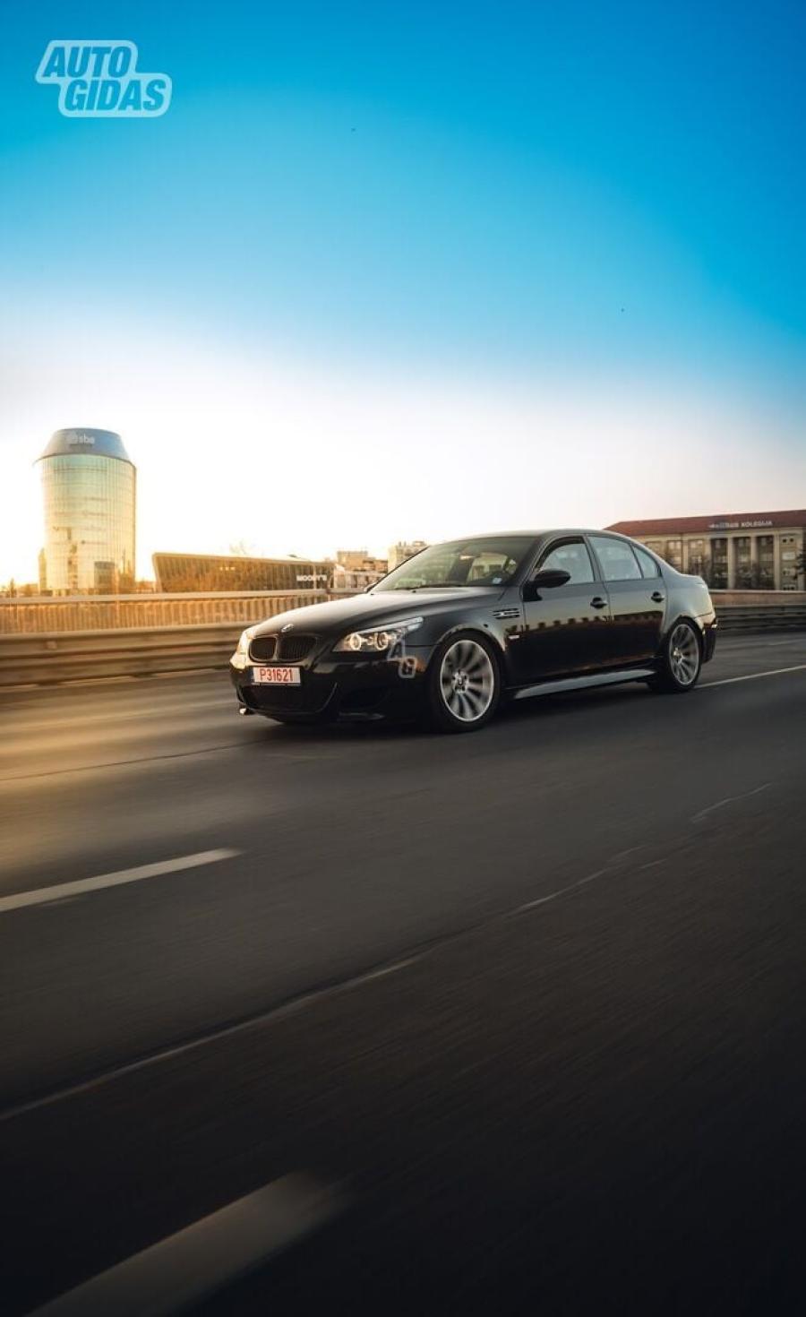 BMW M5 2006 in Vilnius, with an engine capacity of 5.00 L and mileage of 208 thousand km for 24999 €, photo 4 on AUTOMOTO.COM.LV