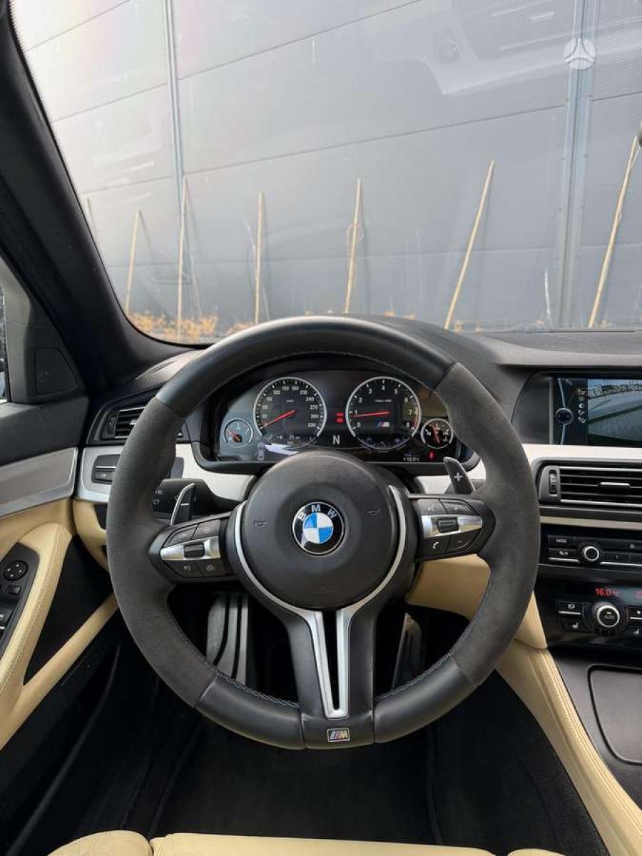 BMW M5 2012 in Vilnius, with an engine capacity of 4.40 L and mileage of 170 thousand km for 23700 €, photo 15 on AUTOMOTO.COM.LV