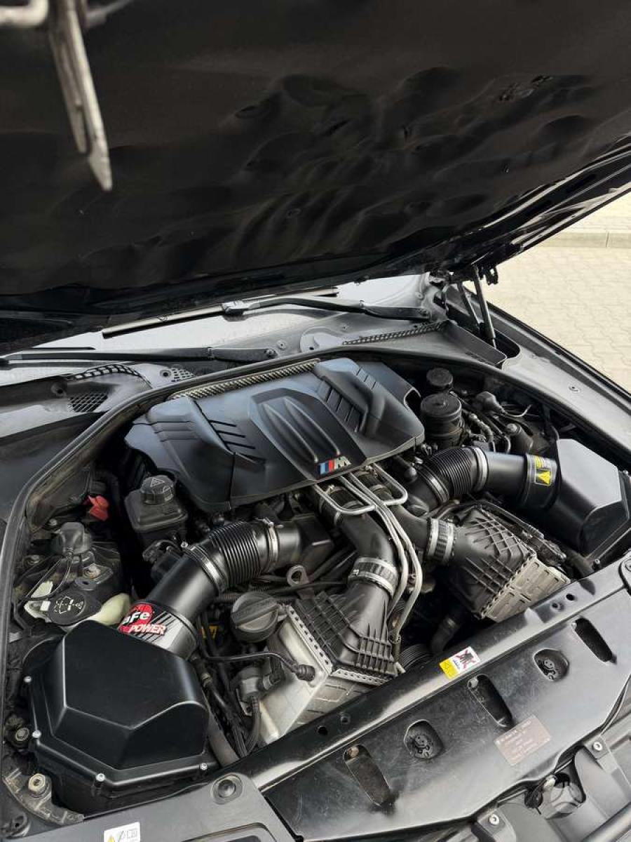 BMW M5 2012 in Vilnius, with an engine capacity of 4.40 L and mileage of 170 thousand km for 23700 €, photo 16 on AUTOMOTO.COM.LV
