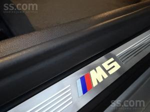 BMW M5 2018 in Riga, with an engine capacity of 4.40 L and mileage of 0 thousand km for 53000 €, photo 13 on AUTOMOTO.COM.LV