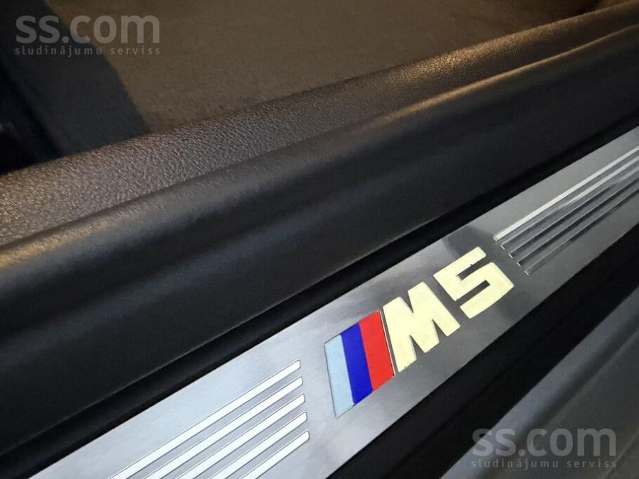 BMW M5 2018 in Riga, with an engine capacity of 4.40 L and mileage of 0 thousand km for 53000 €, photo 13 on AUTOMOTO.COM.LV