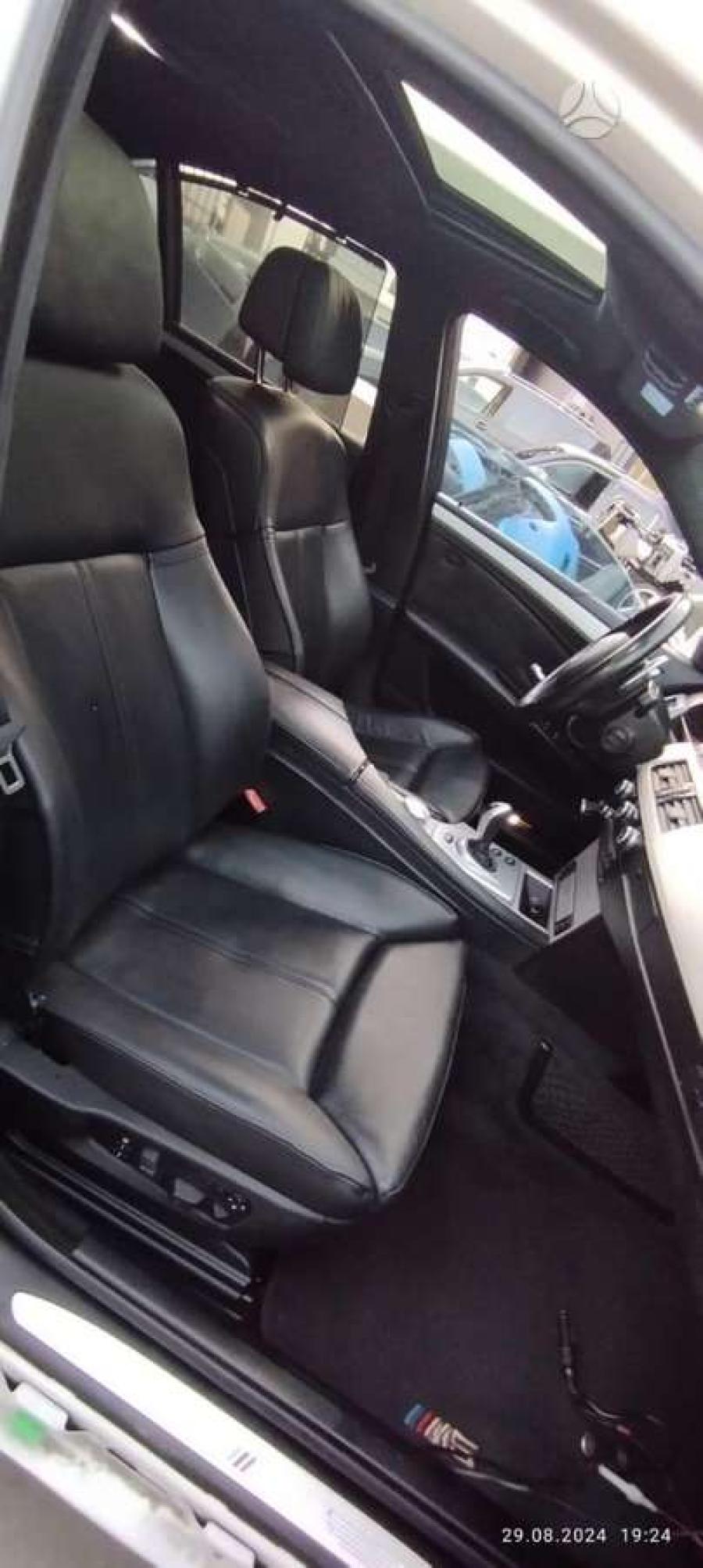 Balts BMW M5 2008 Viļņa, ar dzinēja tilpumu 5.00 L un nobraukumu 142 tūkst. km par 26000 €, foto 11 vietnē AUTOMOTO.COM.LV