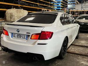 White BMW M5 2012 in Vilnius, with an engine capacity of 4.40 L and mileage of 112 thousand km for 24000 €, photo 7 on AUTOMOTO.COM.LV