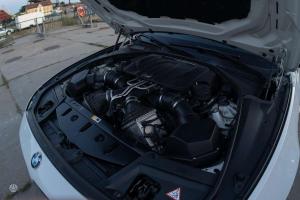 White BMW M5 2013 in Klaipeda, with an engine capacity of 4.40 L and mileage of 97 thousand km for 29500 €, photo 25 on AUTOMOTO.COM.LV