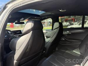 Белый БМВ М5 2018 в Рига, объемом двигателя 4.40 л и пробегом 122 тыс. км за 43000 €, фото 8 на AUTOMOTO.COM.LV