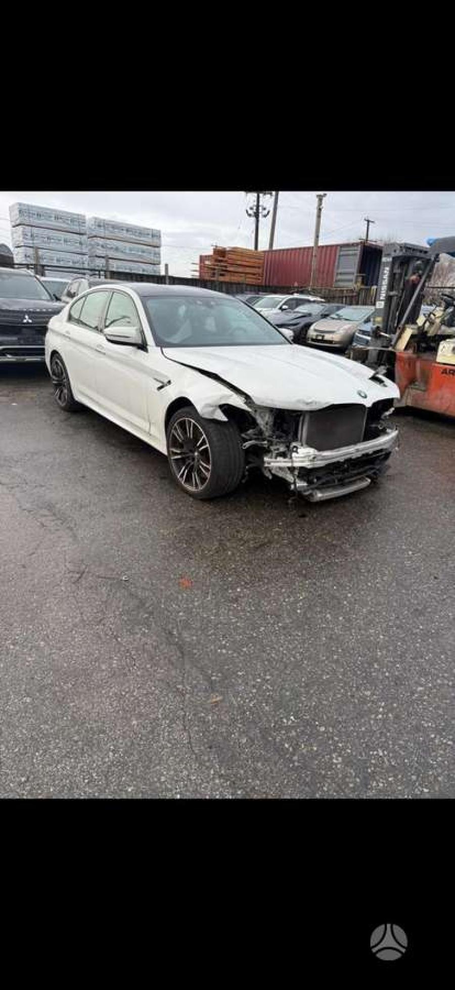 White BMW M5 2019 in Vilnius, with an engine capacity of 4.40 L and mileage of 33 thousand km for 39000 €, photo 2 on AUTOMOTO.COM.LV