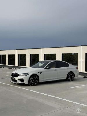 White BMW M5 2019 in Vilnius, with an engine capacity of 4.40 L and mileage of 65 thousand km for 50500 €, photo 3 on AUTOMOTO.COM.LV