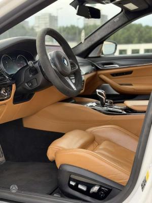 White BMW M5 2019 in Vilnius, with an engine capacity of 4.40 L and mileage of 65 thousand km for 50500 €, photo 22 on AUTOMOTO.COM.LV