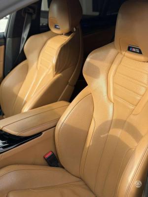 White BMW M5 2019 in Vilnius, with an engine capacity of 4.40 L and mileage of 65 thousand km for 50500 €, photo 30 on AUTOMOTO.COM.LV