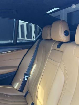 White BMW M5 2019 in Vilnius, with an engine capacity of 4.40 L and mileage of 65 thousand km for 50500 €, photo 31 on AUTOMOTO.COM.LV