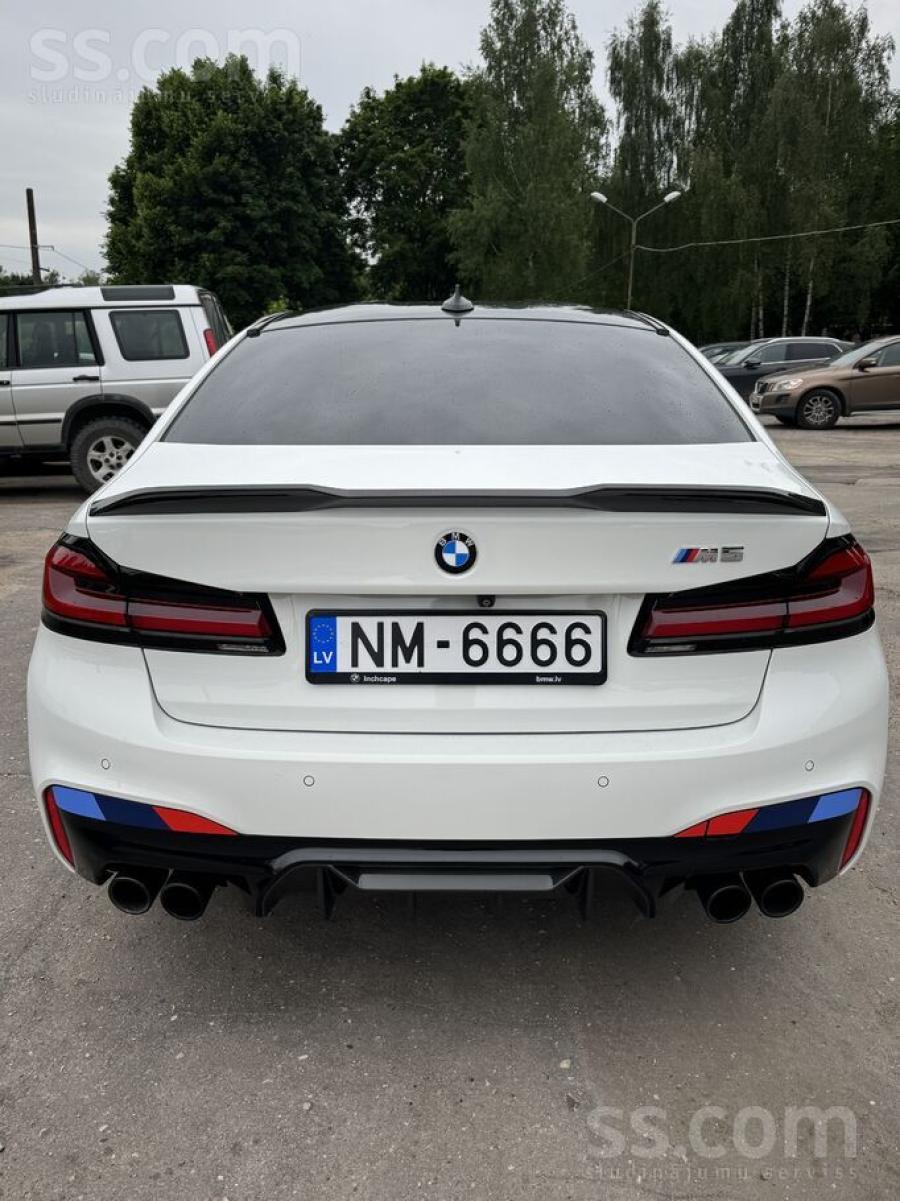 White BMW M5 2019 in Riga, with an engine capacity of 4.40 L and mileage of 100 thousand km for 60000 €, photo 4 on AUTOMOTO.COM.LV