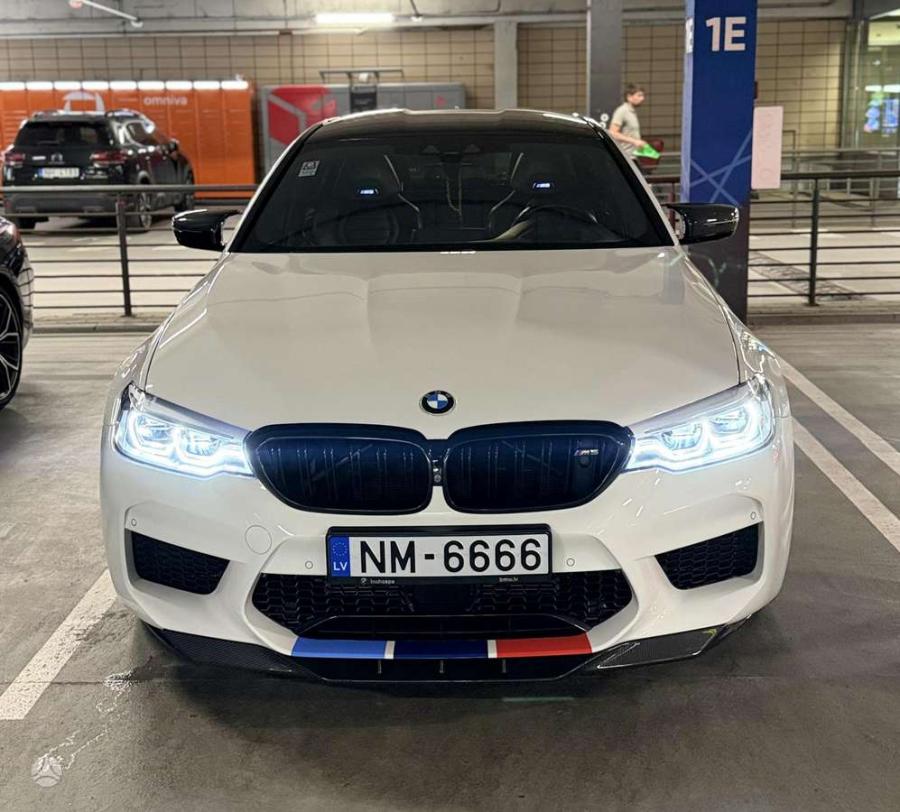 Balts BMW M5 2019 Rīga, ar dzinēja tilpumu 0.00 L un nobraukumu 100 tūkst. km par 60000 €, foto 1 vietnē AUTOMOTO.COM.LV
