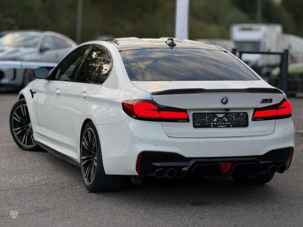 БМВ М5 2019 в Вильнюс на AUTOMOTO.COM.LV Белый БМВ М5 2019 в Вильнюс, объемом двигателя 4.40 л и пробегом 68 тыс. км за 47500 €, фото 4 на AUTOMOTO.COM.LV