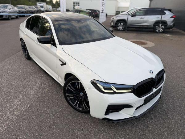 БМВ М5 2019 в Вильнюс на AUTOMOTO.COM.LV Белый БМВ М5 2019 в Вильнюс, объемом двигателя 4.40 л и пробегом 68 тыс. км за 47500 €, фото 10 на AUTOMOTO.COM.LV