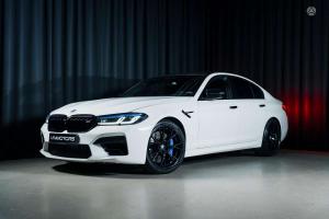 White BMW M5 2020 in Vilnius, with an engine capacity of 4.40 L and mileage of 30 thousand km for 54500 €, photo  on AUTOMOTO.COM.LV