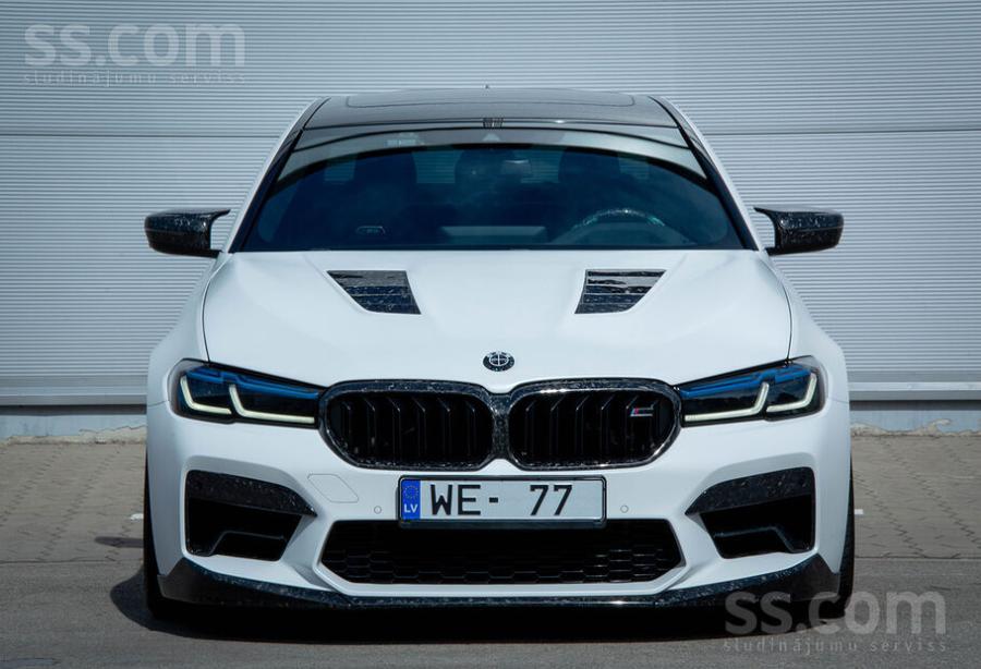 White BMW M5 2022 in Riga, with an engine capacity of 4.40 L and mileage of 81 thousand km for 79000 €, photo 1 on AUTOMOTO.COM.LV