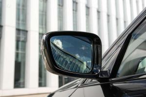 Black BMW M550 2017 in Vilnius, with an engine capacity of 2.99 L and mileage of 210 thousand km for 26000 €, photo 34 on AUTOMOTO.COM.LV