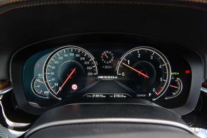Black BMW M550 2017 in Vilnius, with an engine capacity of 2.99 L and mileage of 210 thousand km for 26000 €, photo 36 on AUTOMOTO.COM.LV