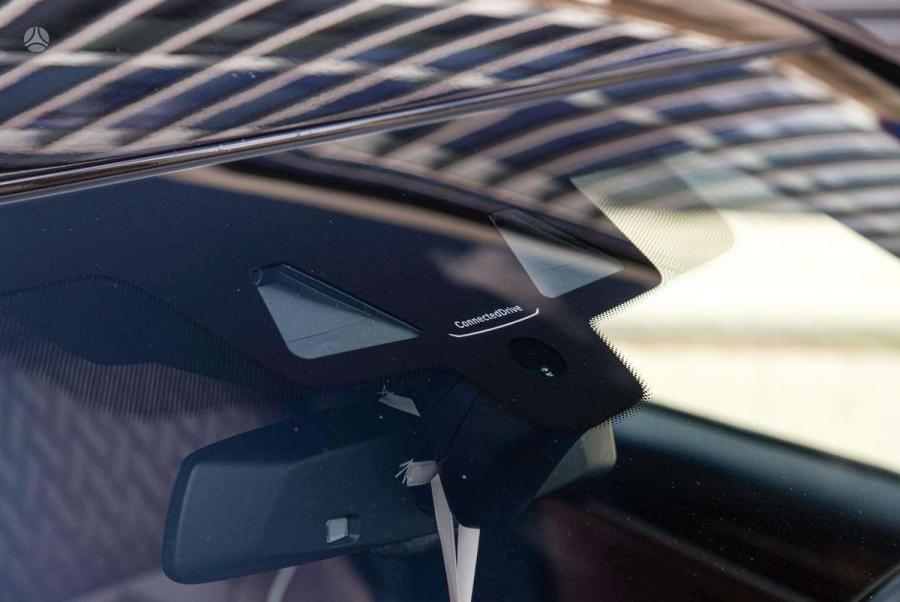 Black BMW M550 2017 in Vilnius, with an engine capacity of 2.99 L and mileage of 210 thousand km for 26000 €, photo 41 on AUTOMOTO.COM.LV