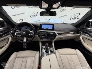 Melns BMW M550 2018 Avižieniai, ar dzinēja tilpumu 4.40 L un nobraukumu 155 tūkst. km par 24900 €, foto 4 vietnē AUTOMOTO.COM.LV