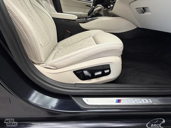 Melns BMW M550 2018 Avižieniai, ar dzinēja tilpumu 4.40 L un nobraukumu 155 tūkst. km par 24900 €, foto 6 vietnē AUTOMOTO.COM.LV