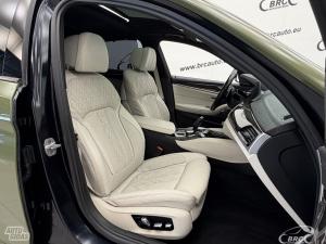 Melns BMW M550 2018 Avižieniai, ar dzinēja tilpumu 4.40 L un nobraukumu 155 tūkst. km par 24900 €, foto 8 vietnē AUTOMOTO.COM.LV