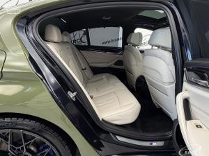 Melns BMW M550 2018 Avižieniai, ar dzinēja tilpumu 4.40 L un nobraukumu 155 tūkst. km par 24900 €, foto 12 vietnē AUTOMOTO.COM.LV
