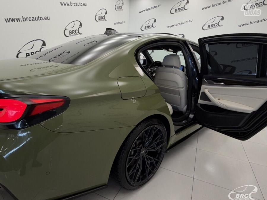 Melns BMW M550 2018 Avižieniai, ar dzinēja tilpumu 4.40 L un nobraukumu 155 tūkst. km par 24900 €, foto 15 vietnē AUTOMOTO.COM.LV