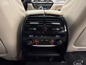 Melns BMW M550 2018 Avižieniai, ar dzinēja tilpumu 4.40 L un nobraukumu 155 tūkst. km par 24900 €, foto 16 vietnē AUTOMOTO.COM.LV