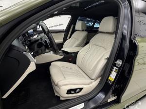 Melns BMW M550 2018 Avižieniai, ar dzinēja tilpumu 4.40 L un nobraukumu 155 tūkst. km par 24900 €, foto 26 vietnē AUTOMOTO.COM.LV