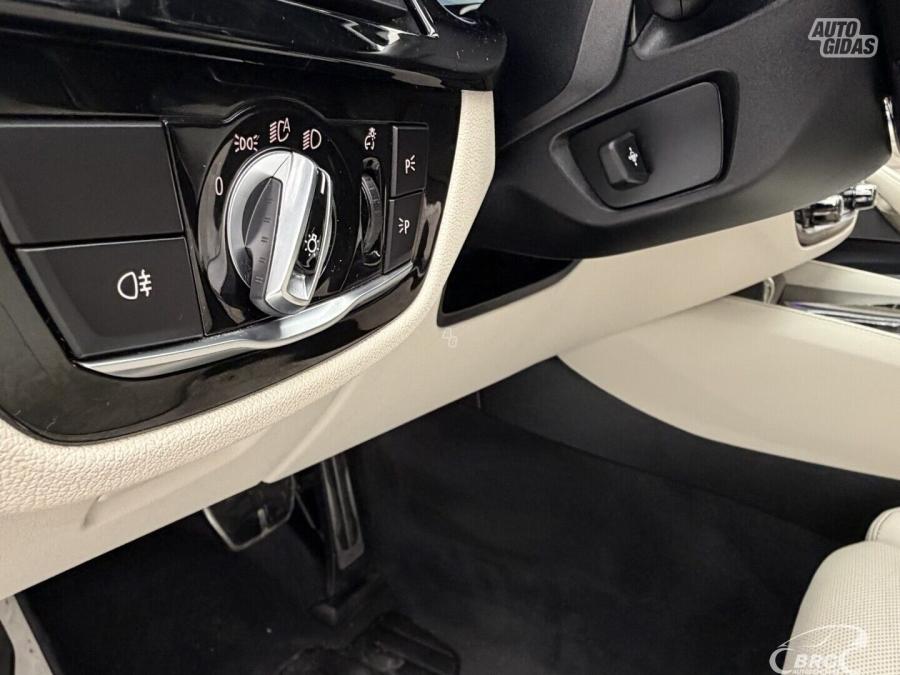Melns BMW M550 2018 Avižieniai, ar dzinēja tilpumu 4.40 L un nobraukumu 155 tūkst. km par 24900 €, foto 29 vietnē AUTOMOTO.COM.LV