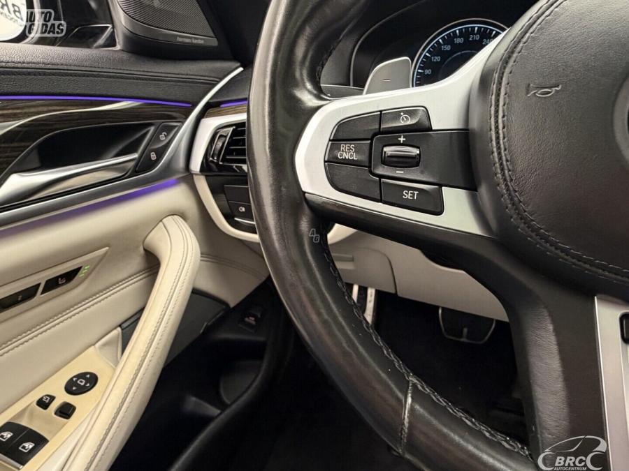Melns BMW M550 2018 Avižieniai, ar dzinēja tilpumu 4.40 L un nobraukumu 155 tūkst. km par 24900 €, foto 34 vietnē AUTOMOTO.COM.LV