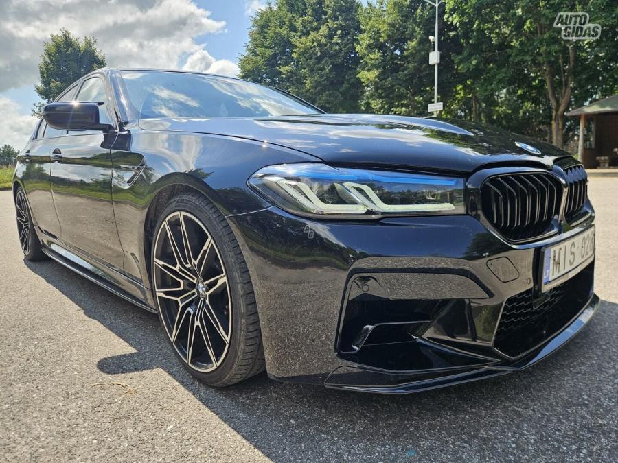 Black BMW M550 2018 in Panevezys, with an engine capacity of 4.40 L and mileage of 156 thousand km for 30000 €, photo 1 on AUTOMOTO.COM.LV