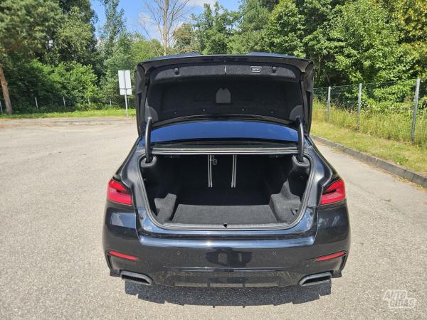 Black BMW M550 2018 in Panevezys, with an engine capacity of 4.40 L and mileage of 156 thousand km for 30000 €, photo 9 on AUTOMOTO.COM.LV