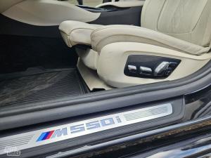 Black BMW M550 2018 in Panevezys, with an engine capacity of 4.40 L and mileage of 156 thousand km for 30000 €, photo 19 on AUTOMOTO.COM.LV